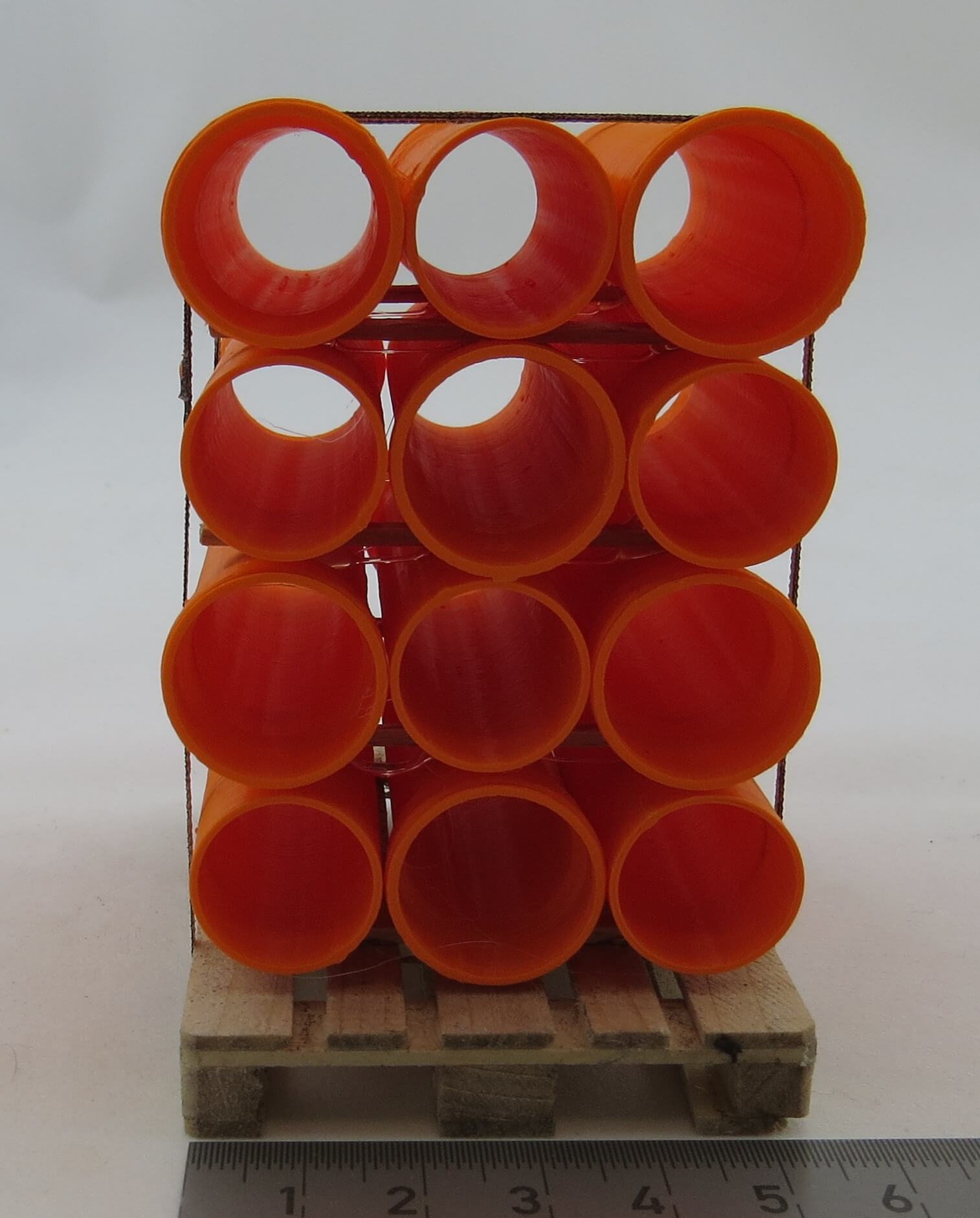 Rioolbuizenpallet op schaal 1:14,5. ORANJE rioolbuizen (3D | 12249