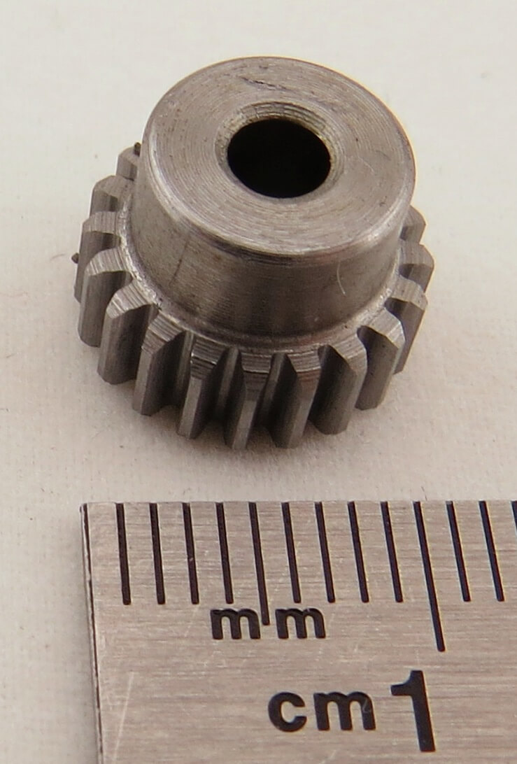 1 Stirnzahnrad aus Stahl (11SMnPb30) mit Nabe, M0,5, 20Z | 10946