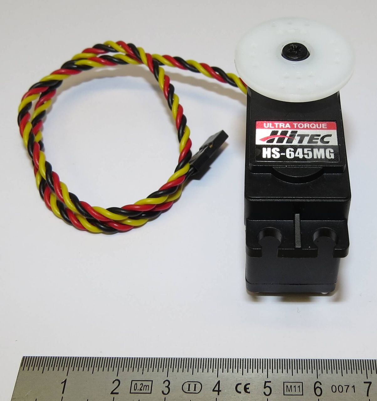 HS-645MG servo (Hitec). Krachtige standaard servo. Afmetingen | 7968